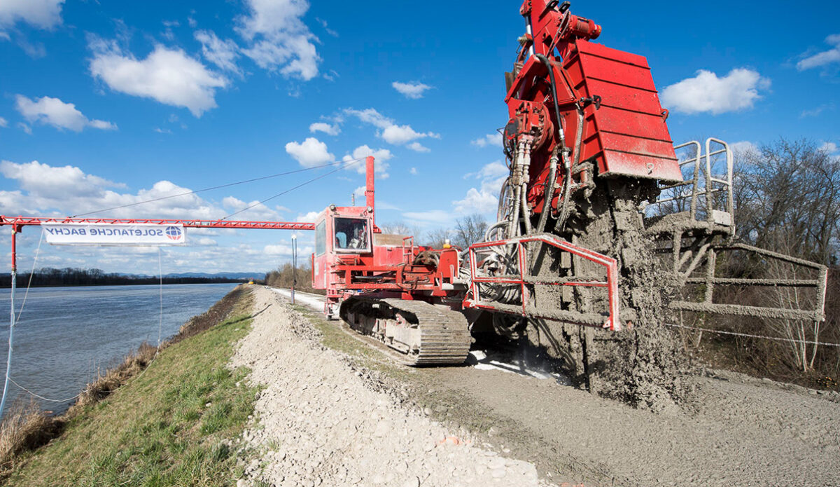 Trenchmix, a soil mixing process for continuous walls